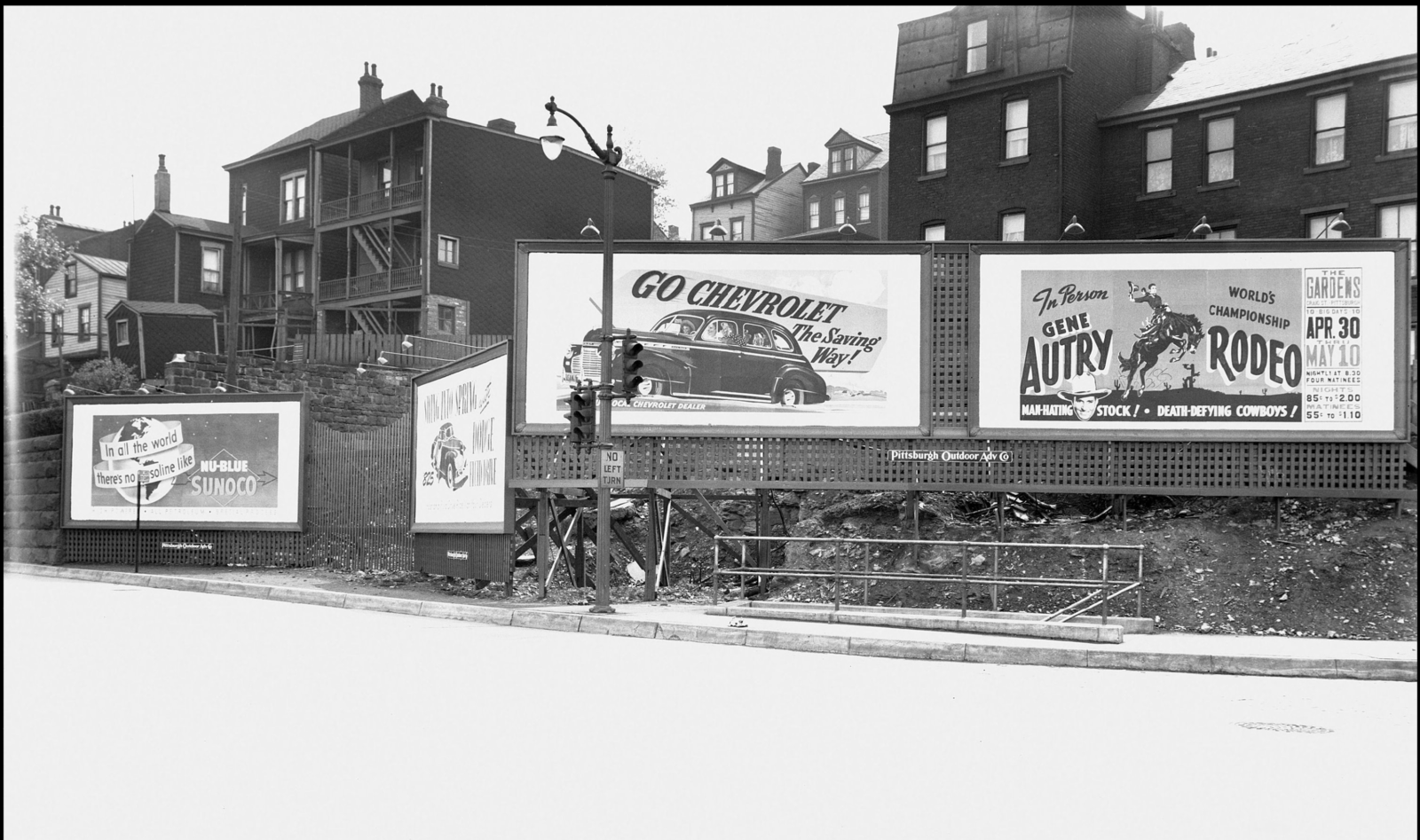 Making 1940s Billboards from Scale Lumber - The Smoky City