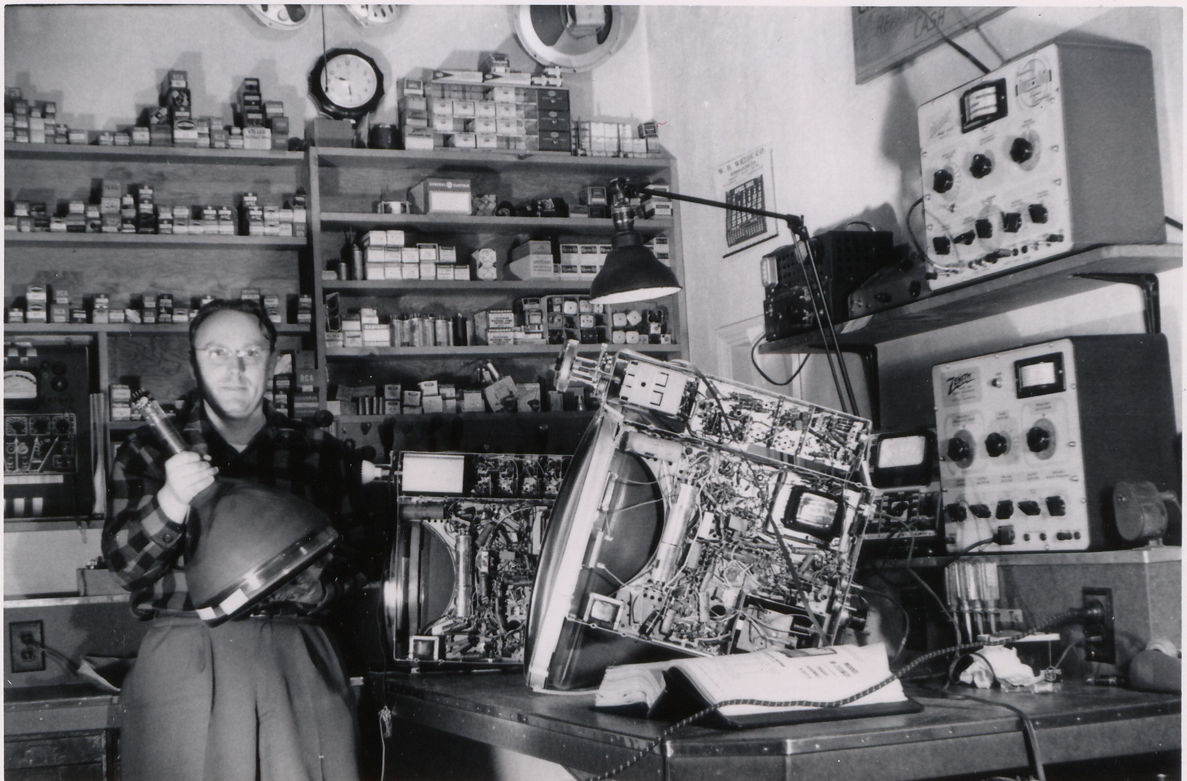 Building 1: Radio Shop – The Smoky City